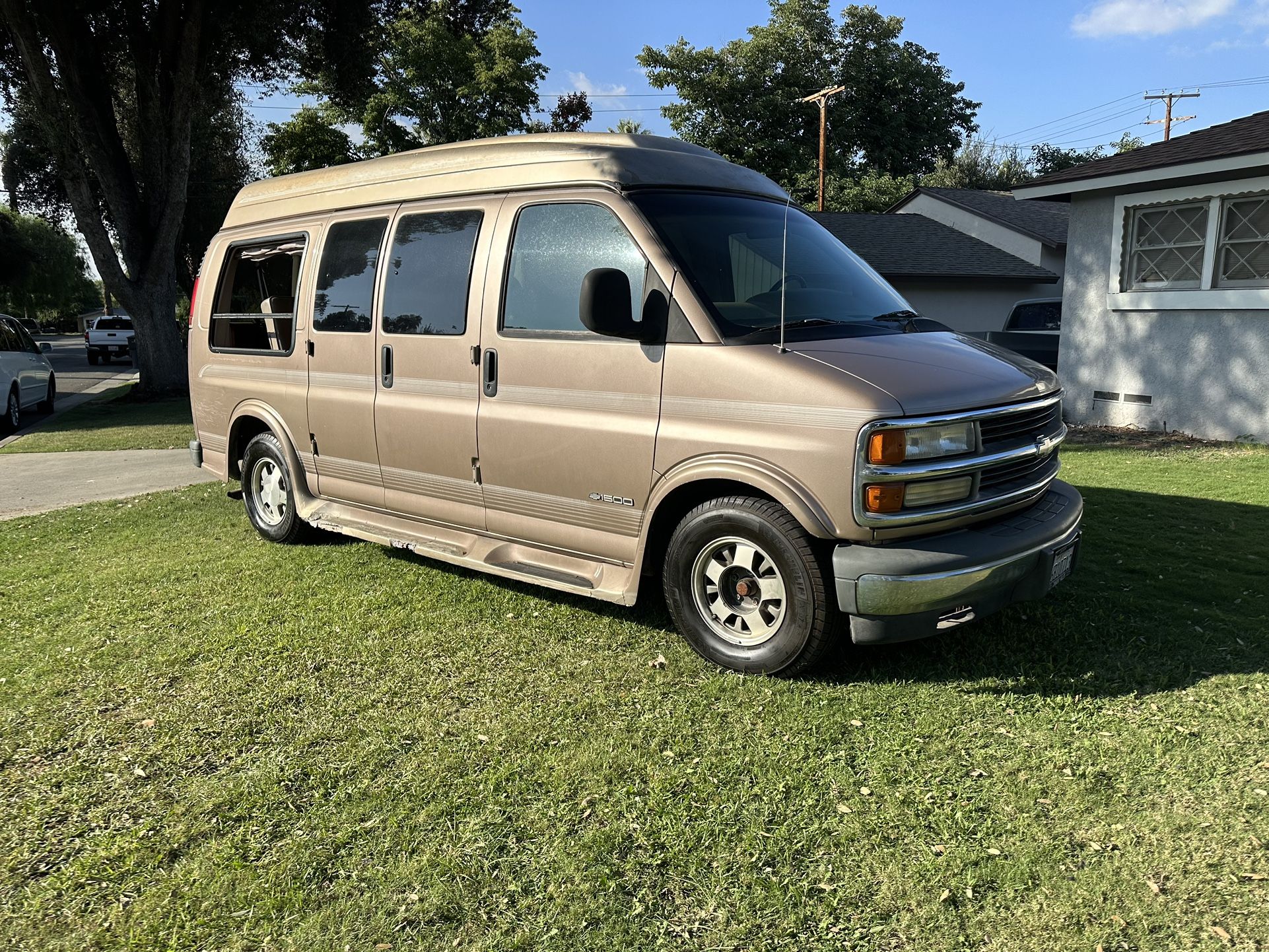 1999 Chevrolet Express for Sale in Riverside, CA - OfferUp
