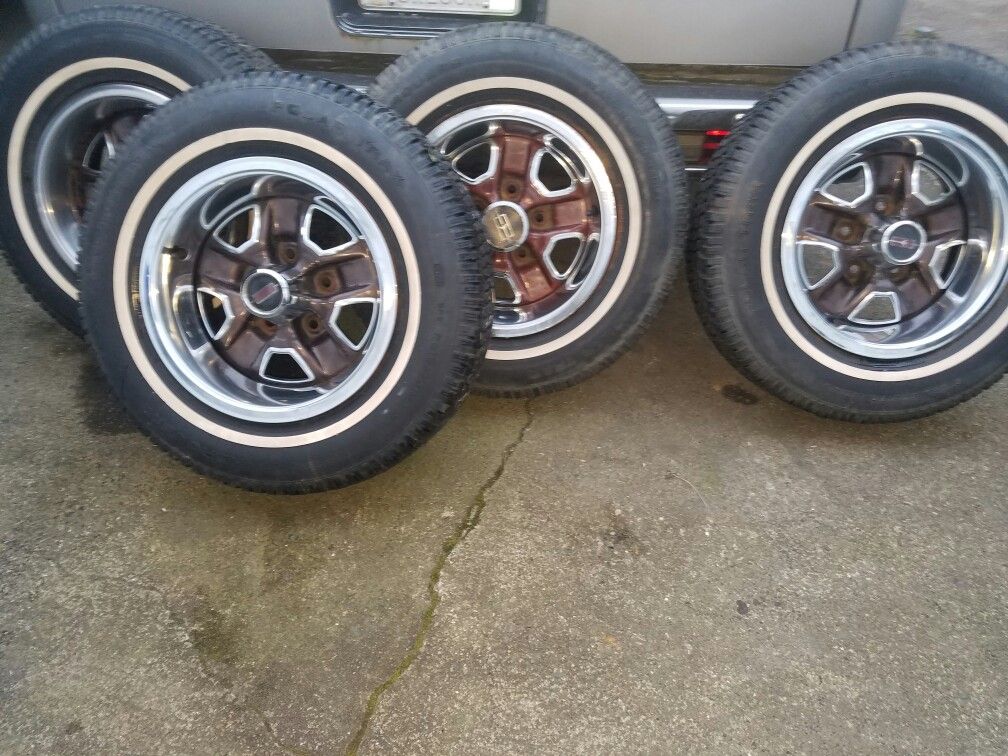 14" Oldsmobile cutlass supreme rally wheels with new white wall tires ...