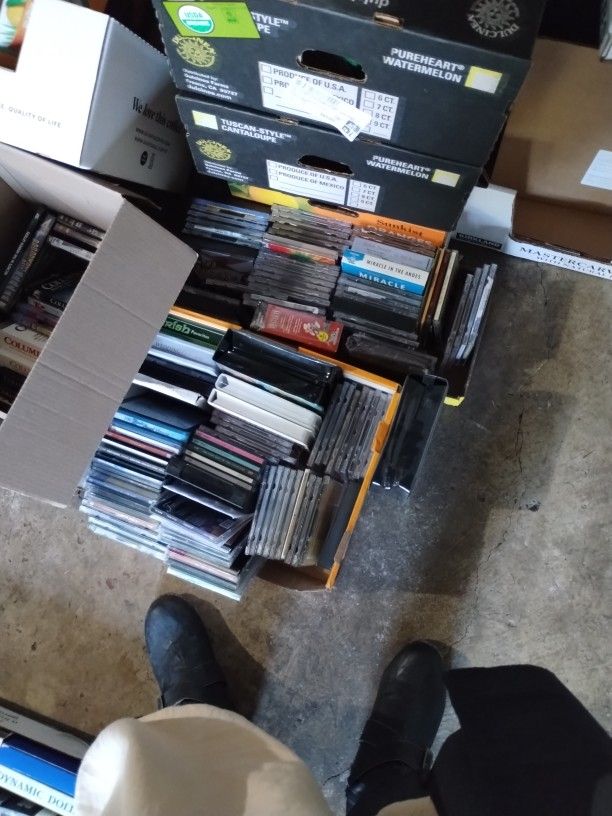 Free Music and Audiobook CDs for Sale in Tacoma, WA - OfferUp