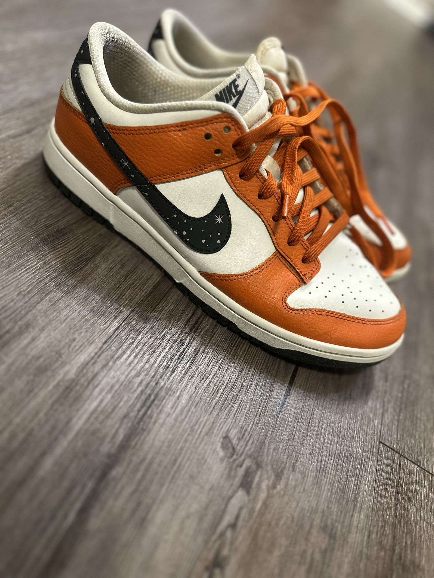 Nike Dunks for Sale in Hemet, CA - OfferUp
