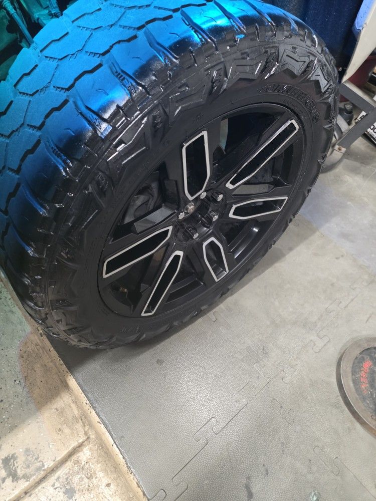 22 Inch Rims On 35s for Sale in Queen Creek, AZ - OfferUp