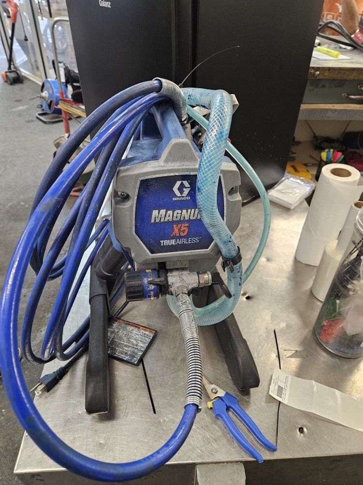 Graco Paint Sprayer for Sale in Houston, TX - OfferUp