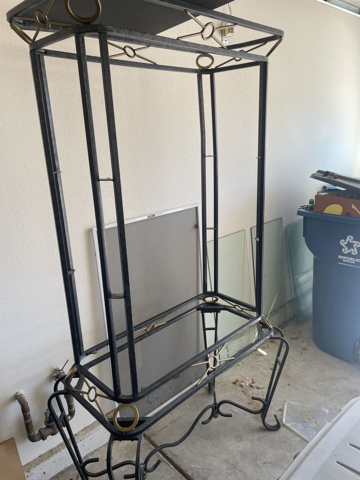 Iron Display for Sale in Las Vegas, NV - OfferUp