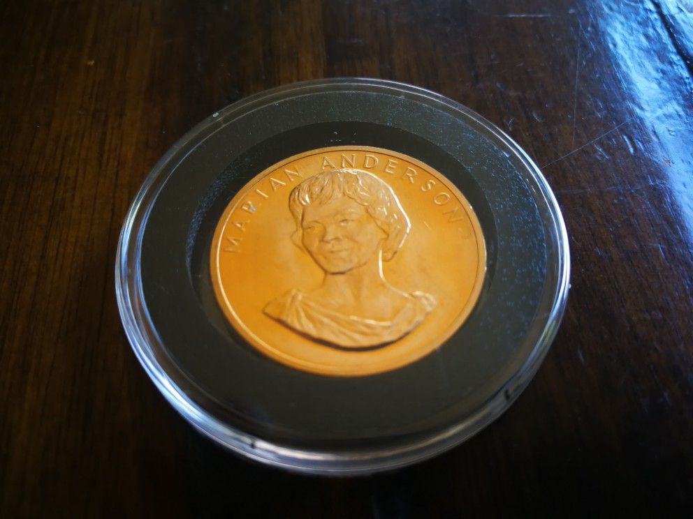 Marian Anderson 1/2 oz Gold Coin for Sale in Hemet, CA - OfferUp