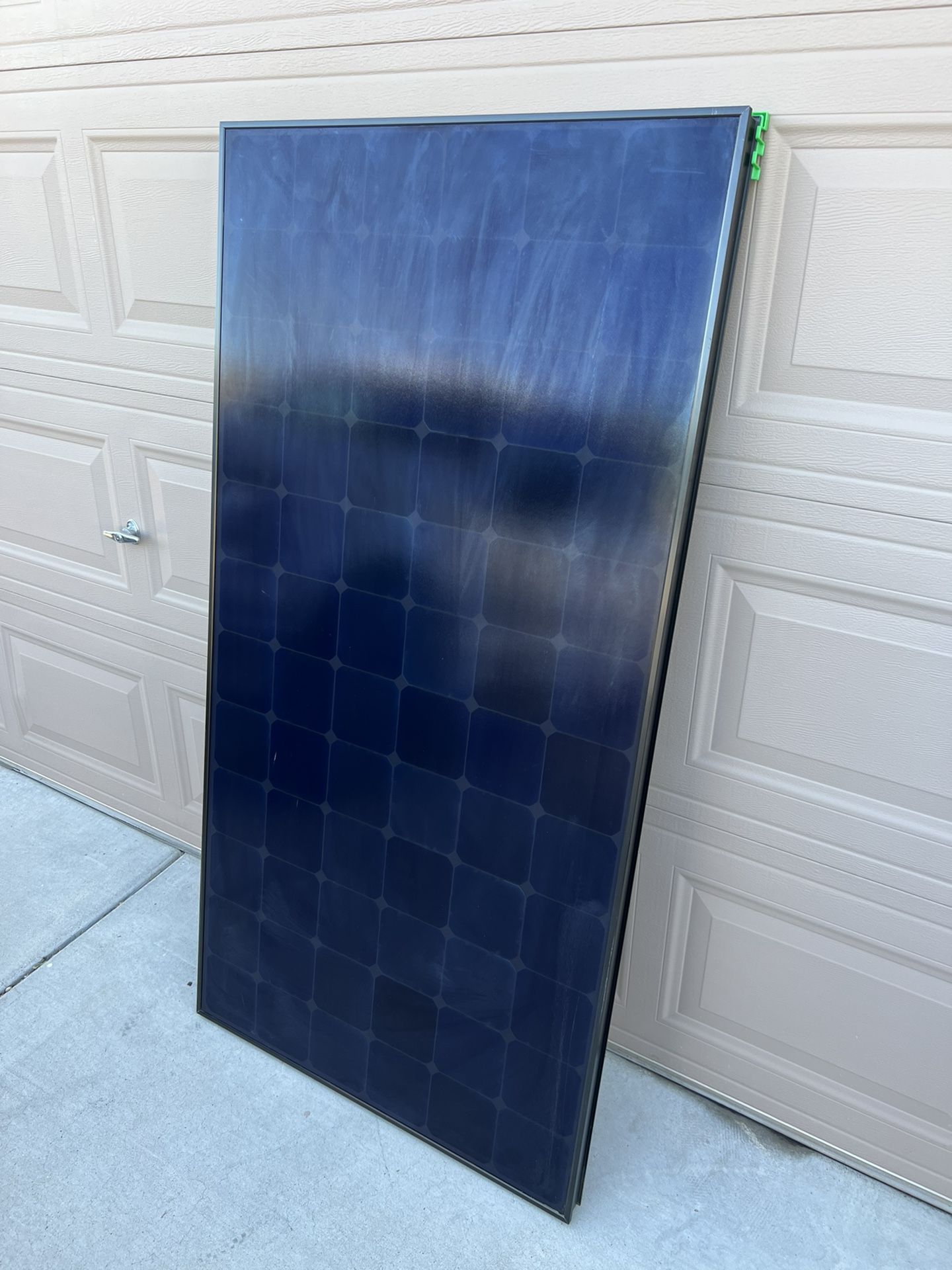 SunPower 250W Solar Panel - SPR-X20-250-BLK - NEW for Sale in Peoria ...