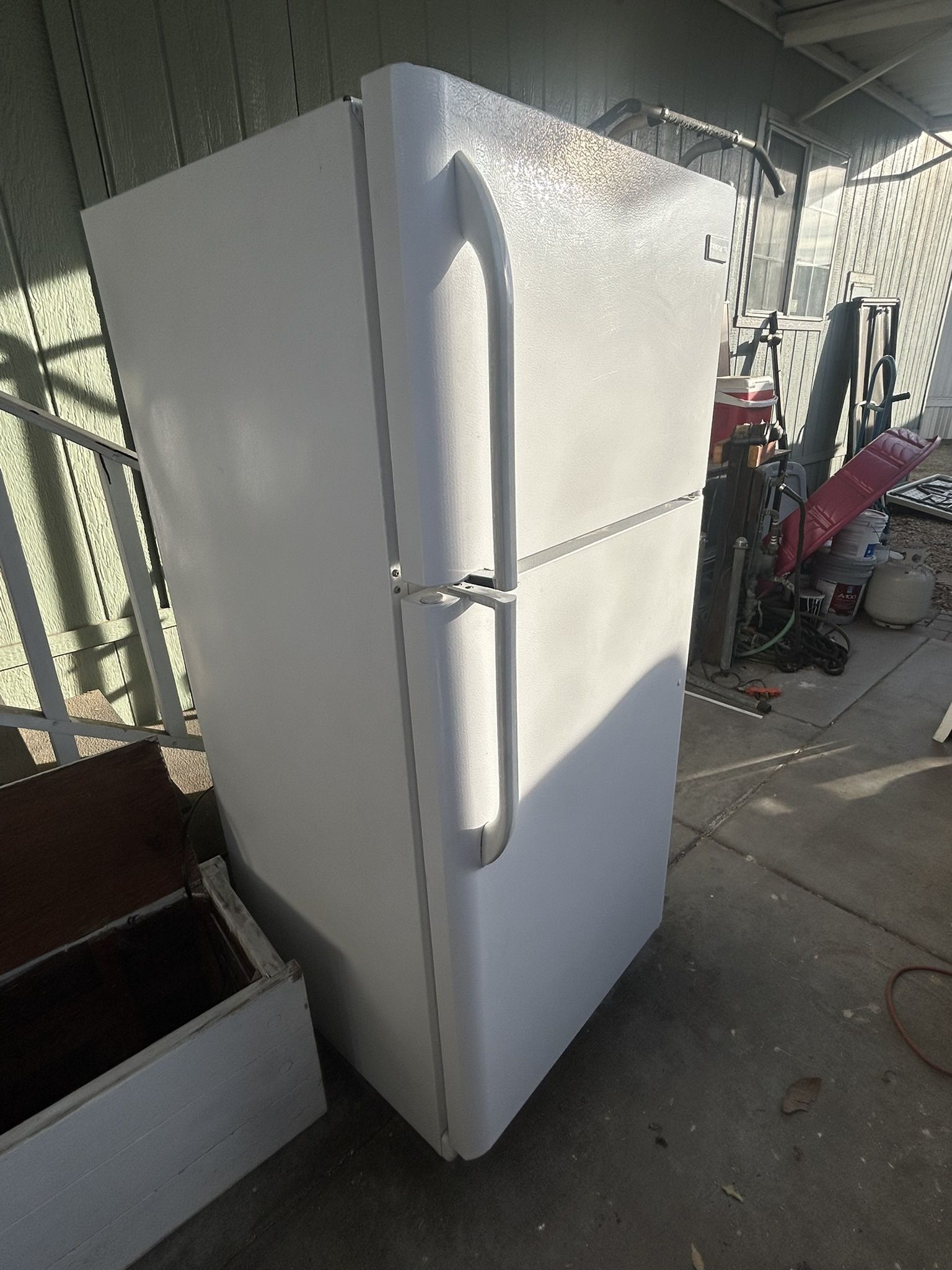 Frigidaire Refrigerator for Sale in El Cajon, CA - OfferUp