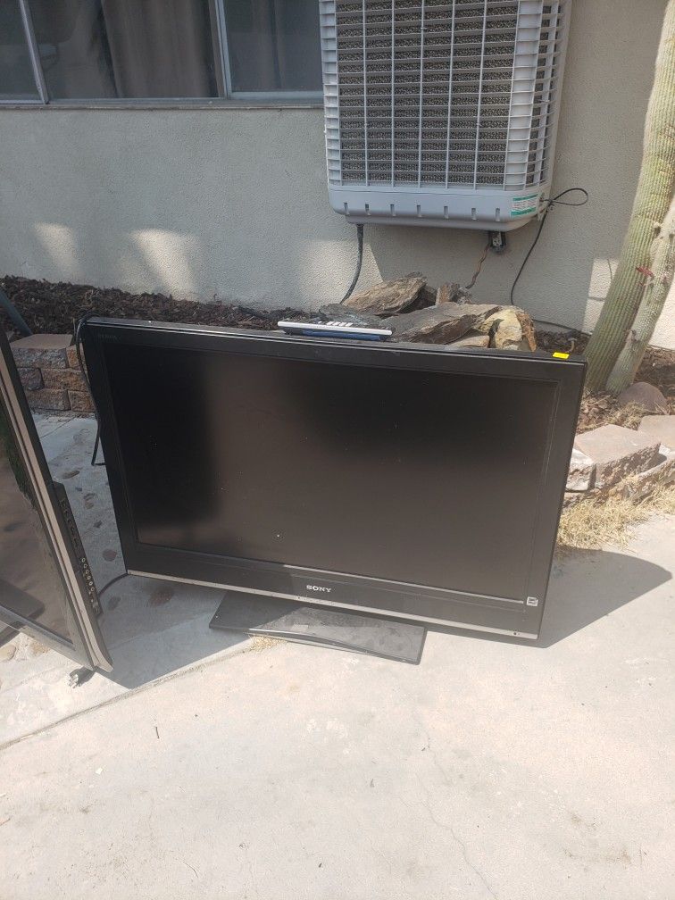 Tv for Sale in Hemet, CA - OfferUp