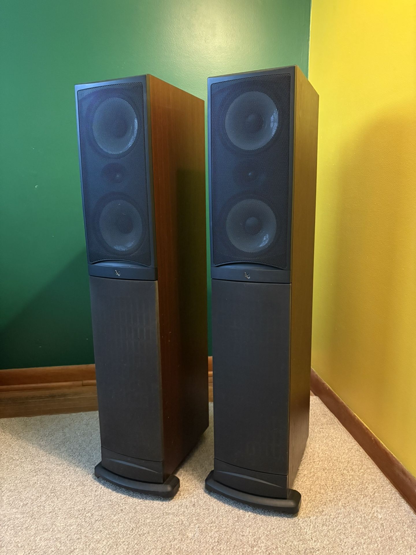 Infinity Floor Standing Speakers for Sale in Clarence, NY - OfferUp
