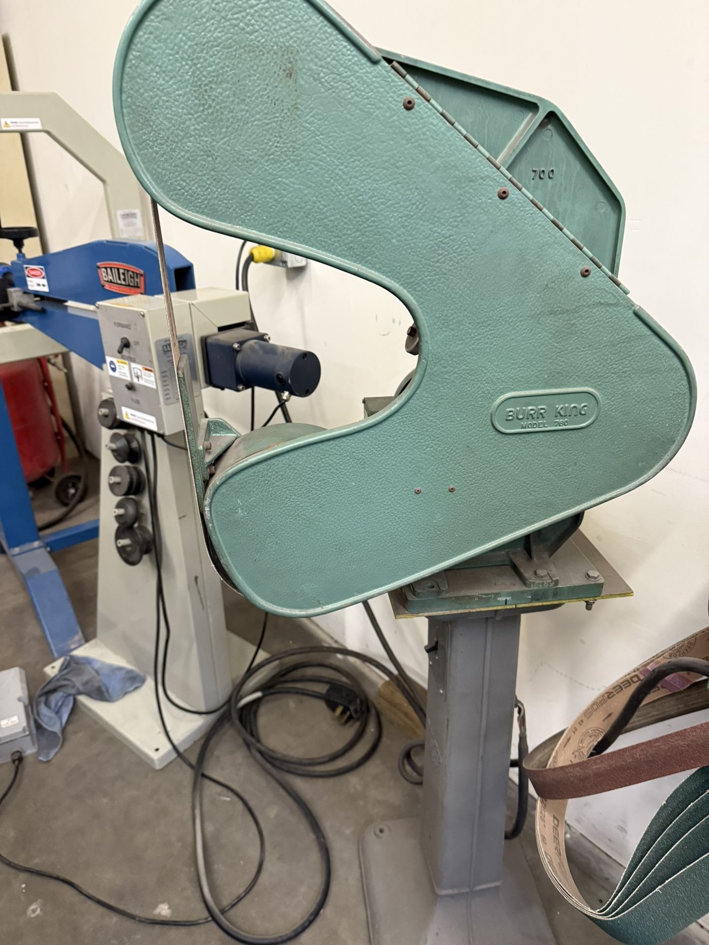 Burr King Belt Sander With Stand 1 Hp Power for Sale in Long Beach, CA ...
