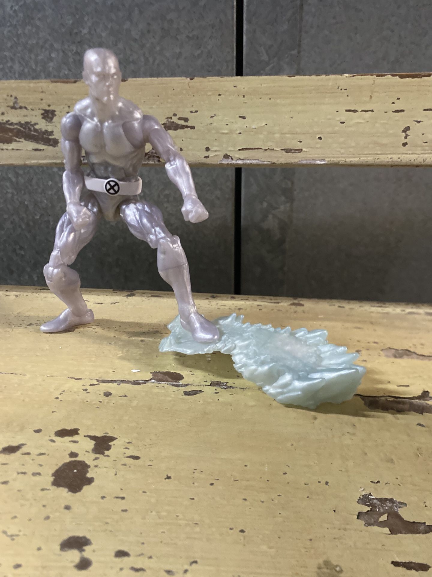 Marvel Legends Retro Ice-Man for Sale in Hawthorne, CA - OfferUp