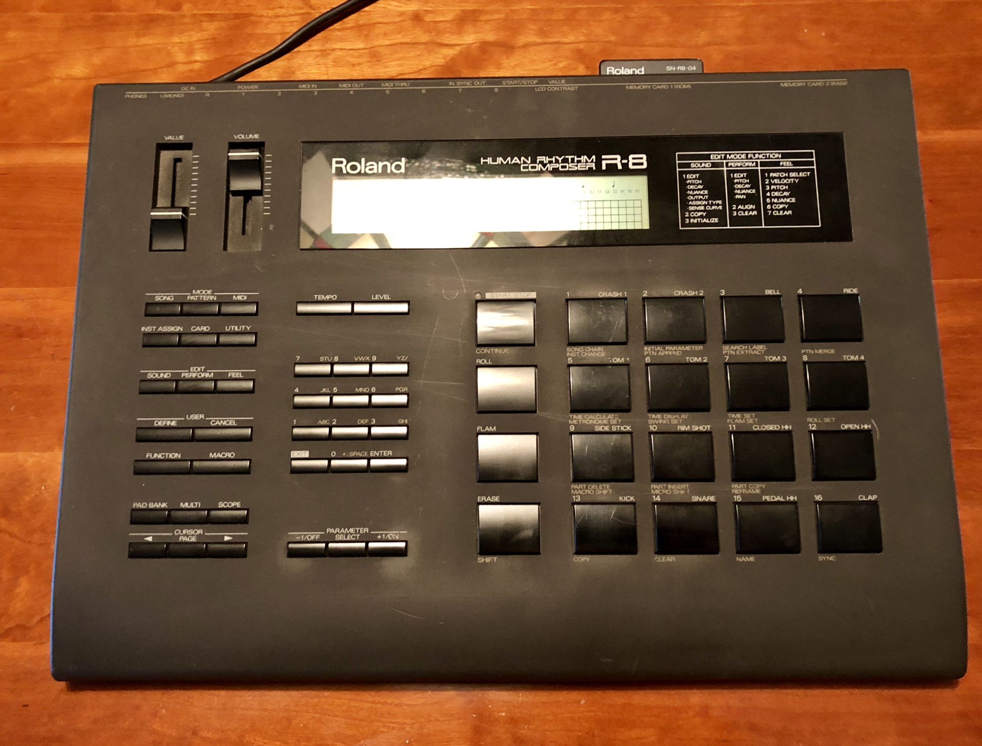Roland R8 Drum Machine with Power Supply, Manual and Sound Cards for ...