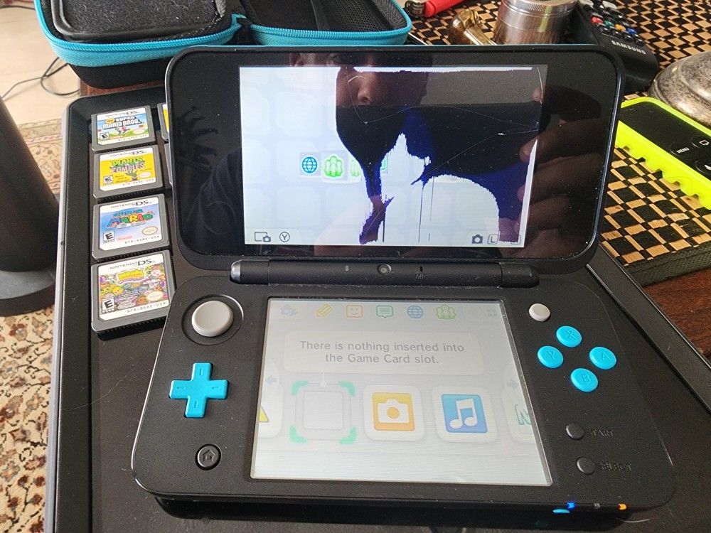 Nintendo 2ds XL TOP SCREEN CRACKED X13 GAMES X6 3DS 7x DS for Sale in ...