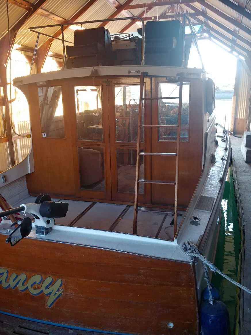 1963 Pacemaker Cabin Cruiser Wooden boat for Sale in Tacoma, WA - OfferUp