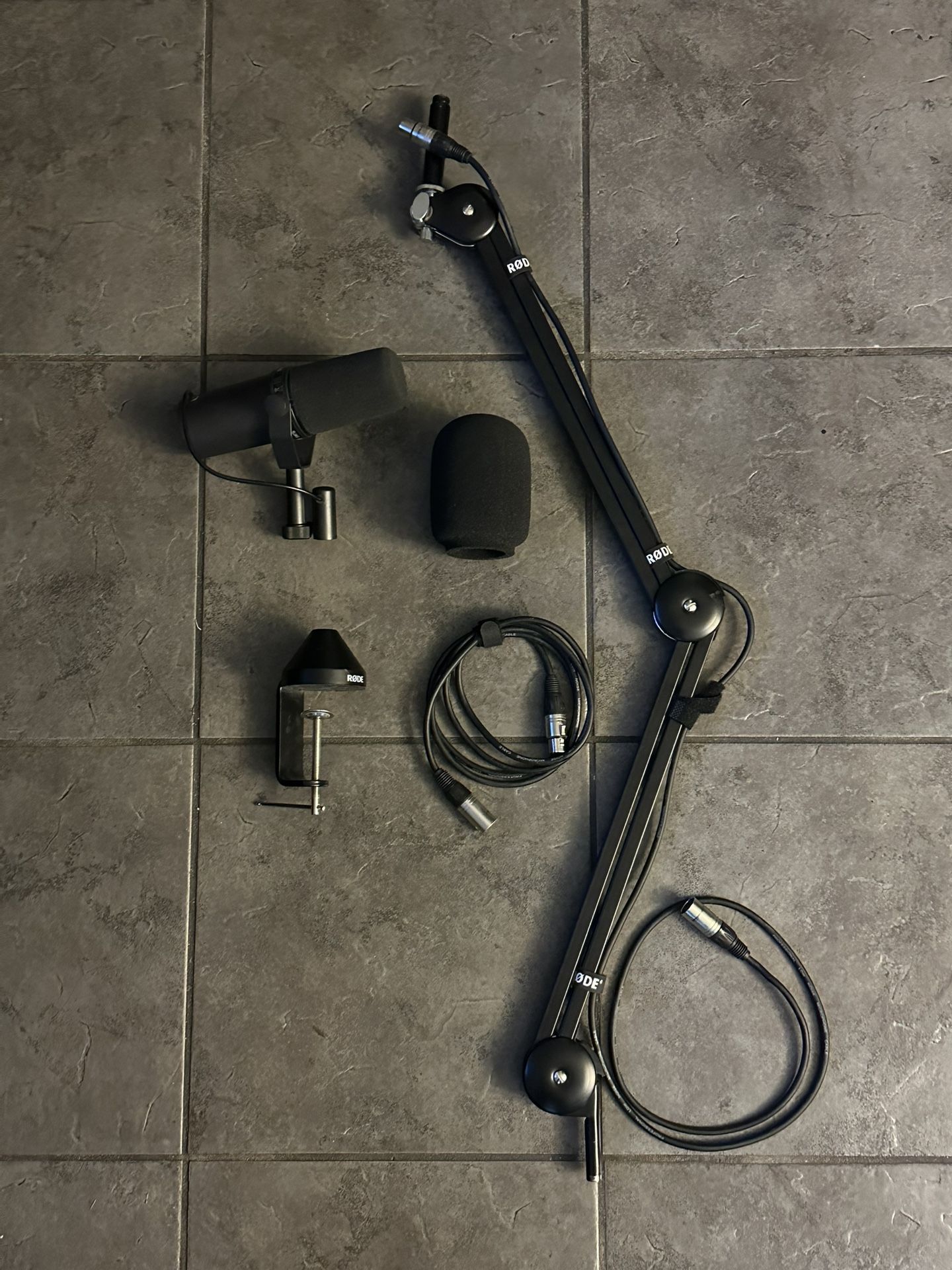 Shure SM7B with Rode PSA1 for Sale in Lakewood, CA - OfferUp