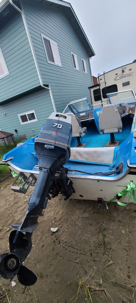 70s Fiberform Tri haul for Sale in Ocean City, WA - OfferUp