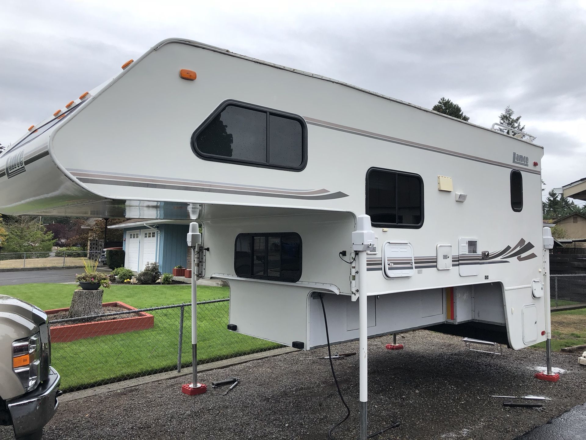 1999 lance 1130 camper power jacks generator excellent shape for Sale ...