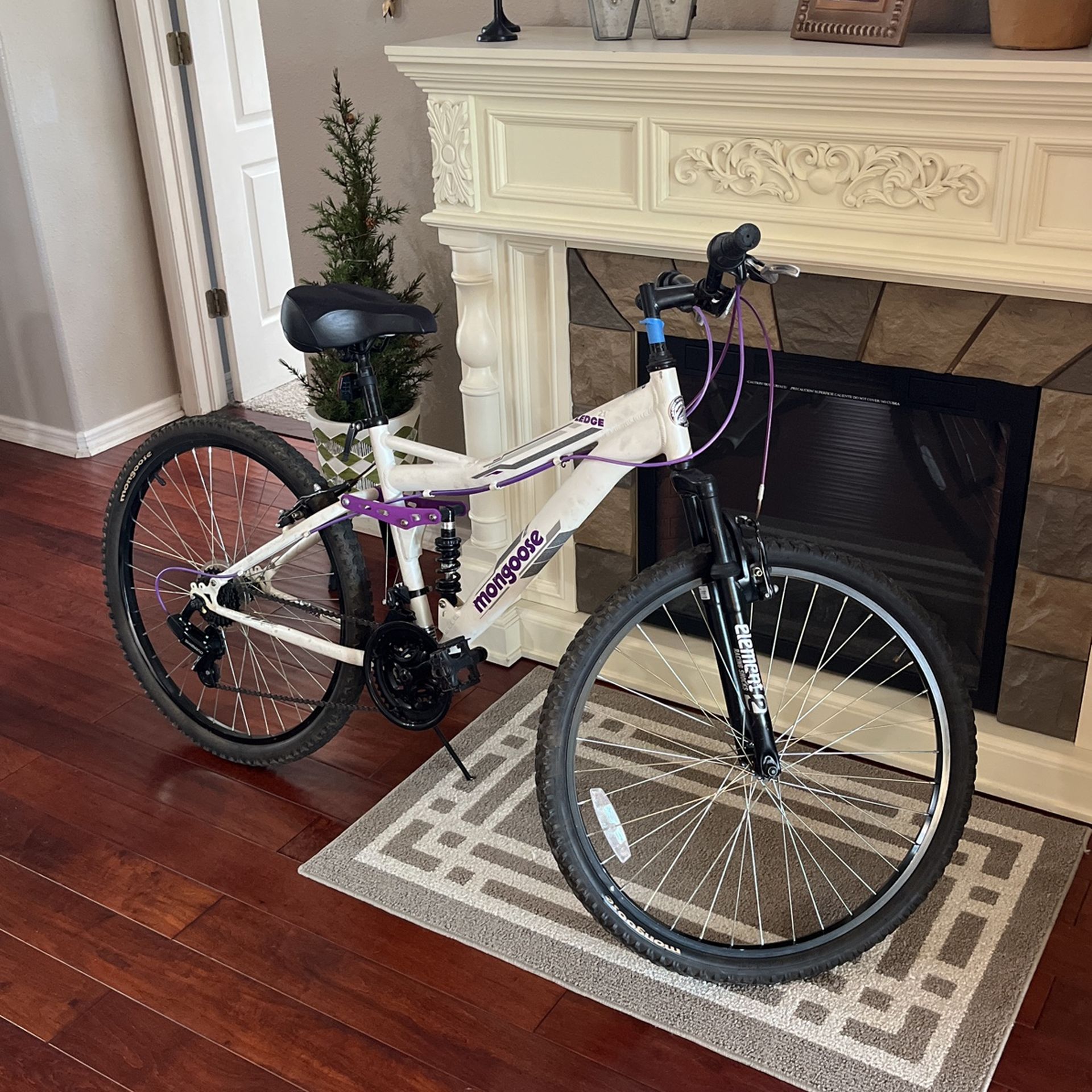 Mongoose Mountain Bike 2.1 Ledge, Aluminum Frame, Mono Shock for Sale ...