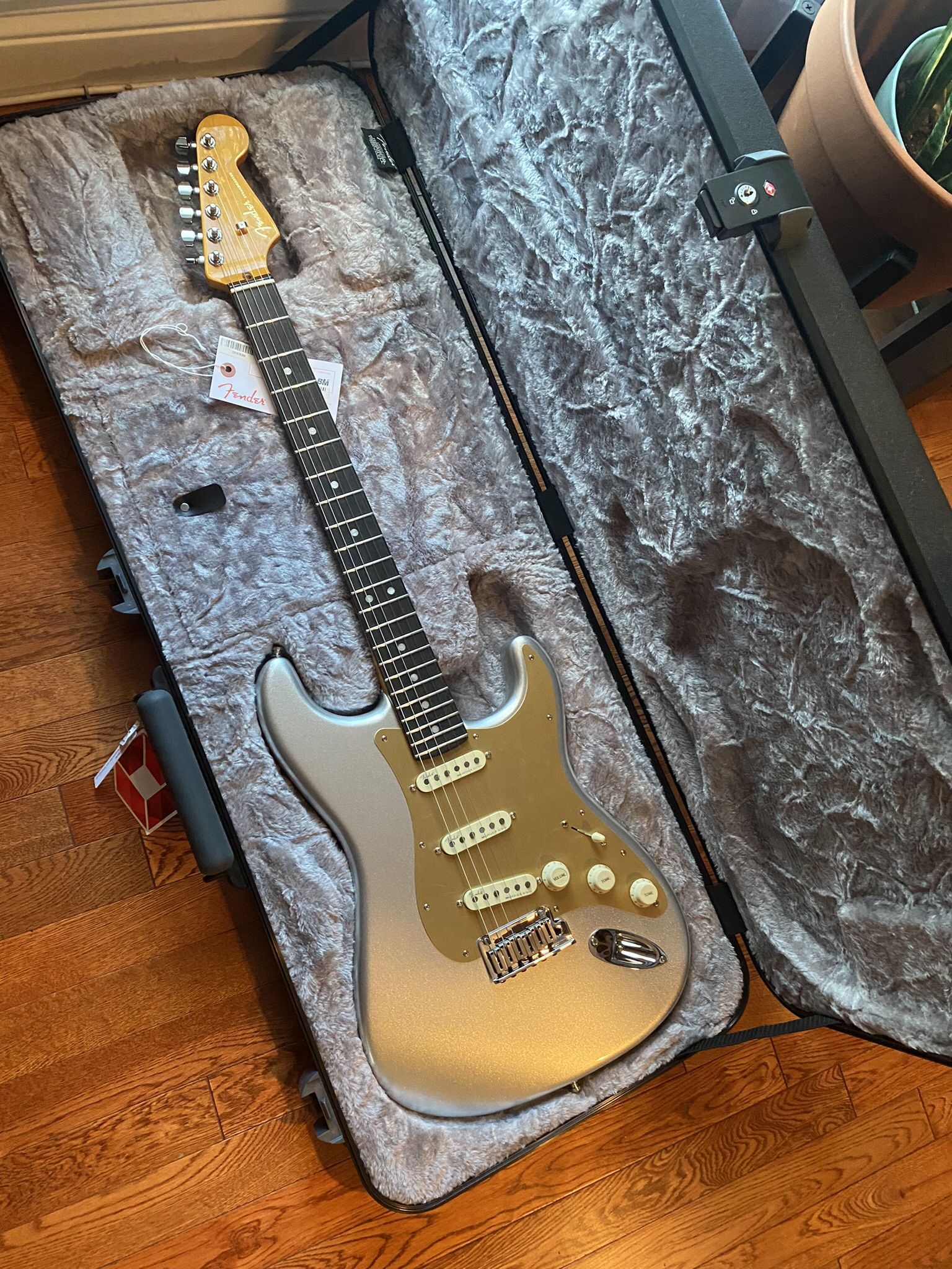 Fender American Ultra Stratocaster Quicksilver for Sale in Whittier, CA ...
