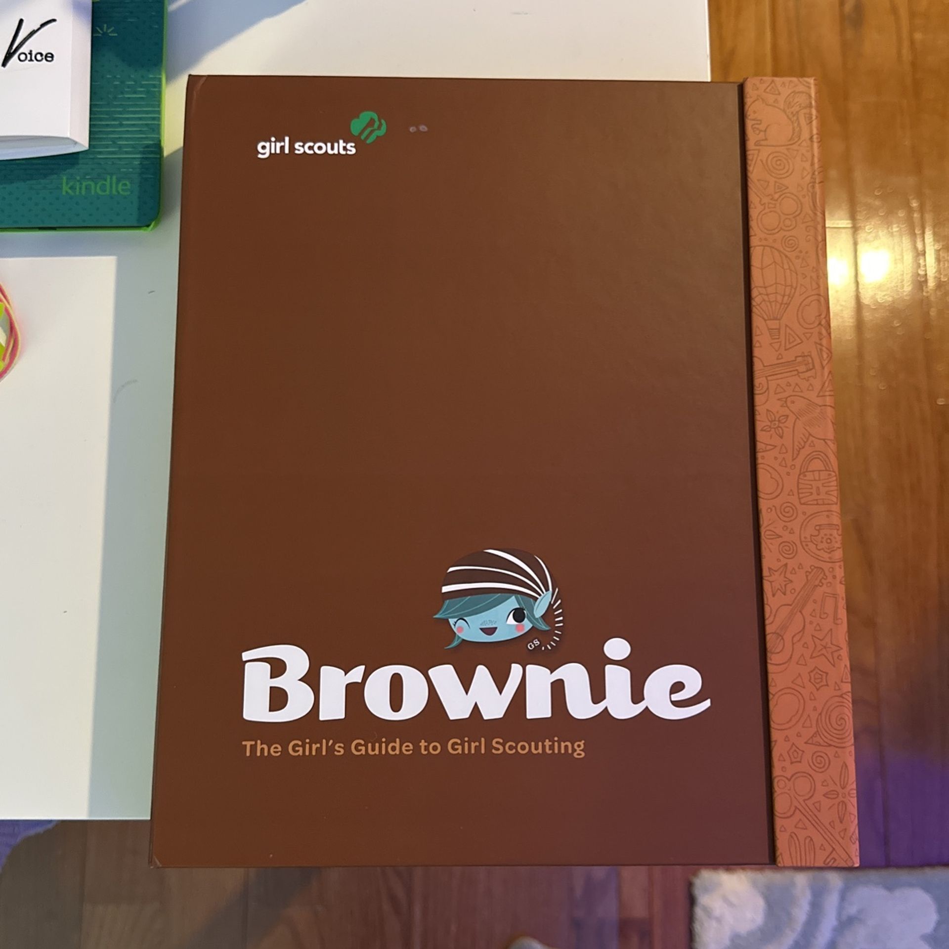 Girl Scout Brownie Guide for Sale in Fairfax, VA - OfferUp