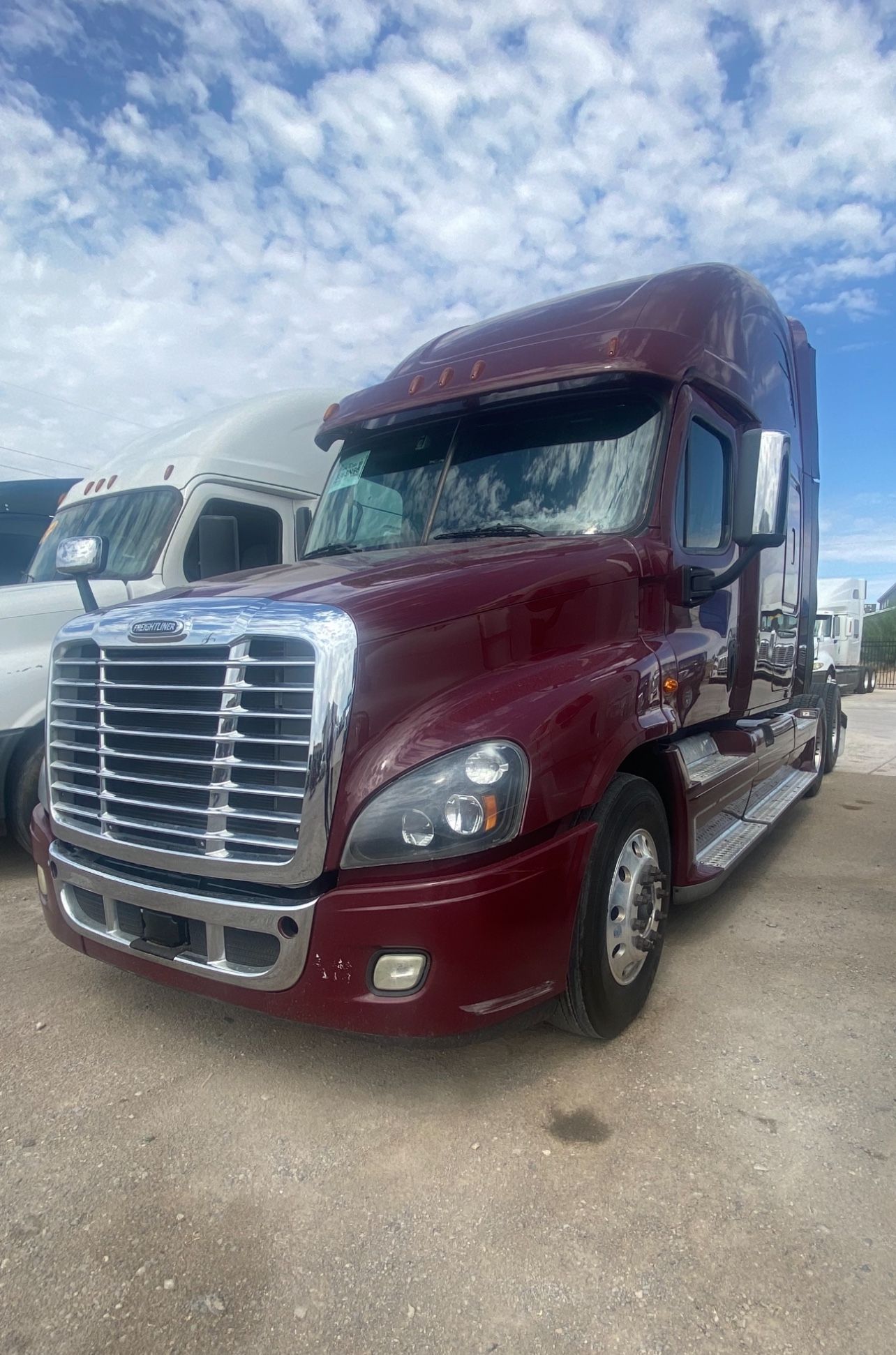 2016 FRHT Cascadia for Sale in El Paso, TX - OfferUp