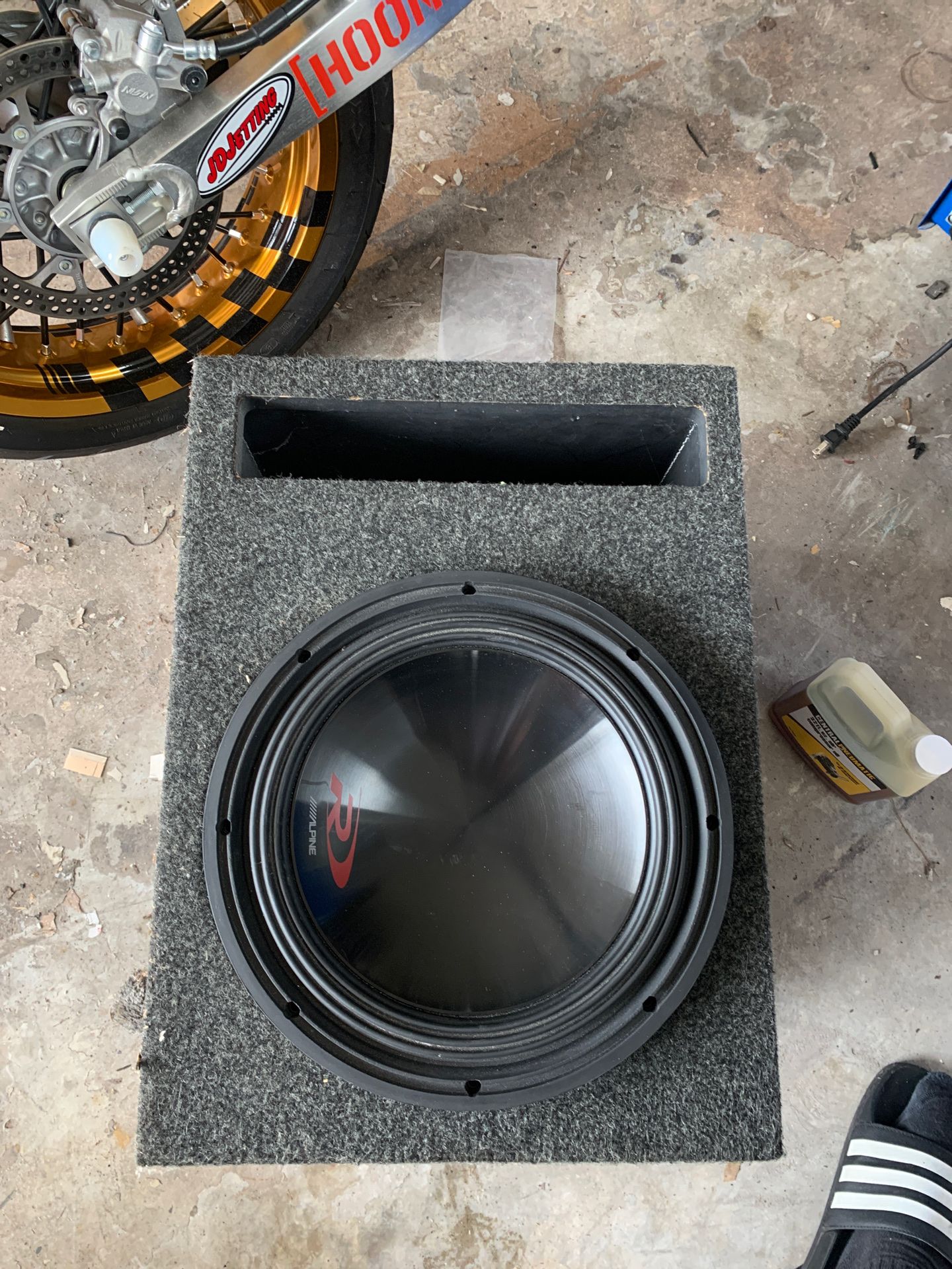 12 inch Alpine type-R subwoofer with custom ported box for Sale in Boca ...