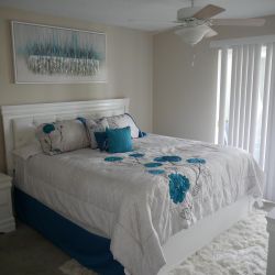 White 4Pc bedroom set LED King bed with remote for Sale in Atlanta GA OfferUp