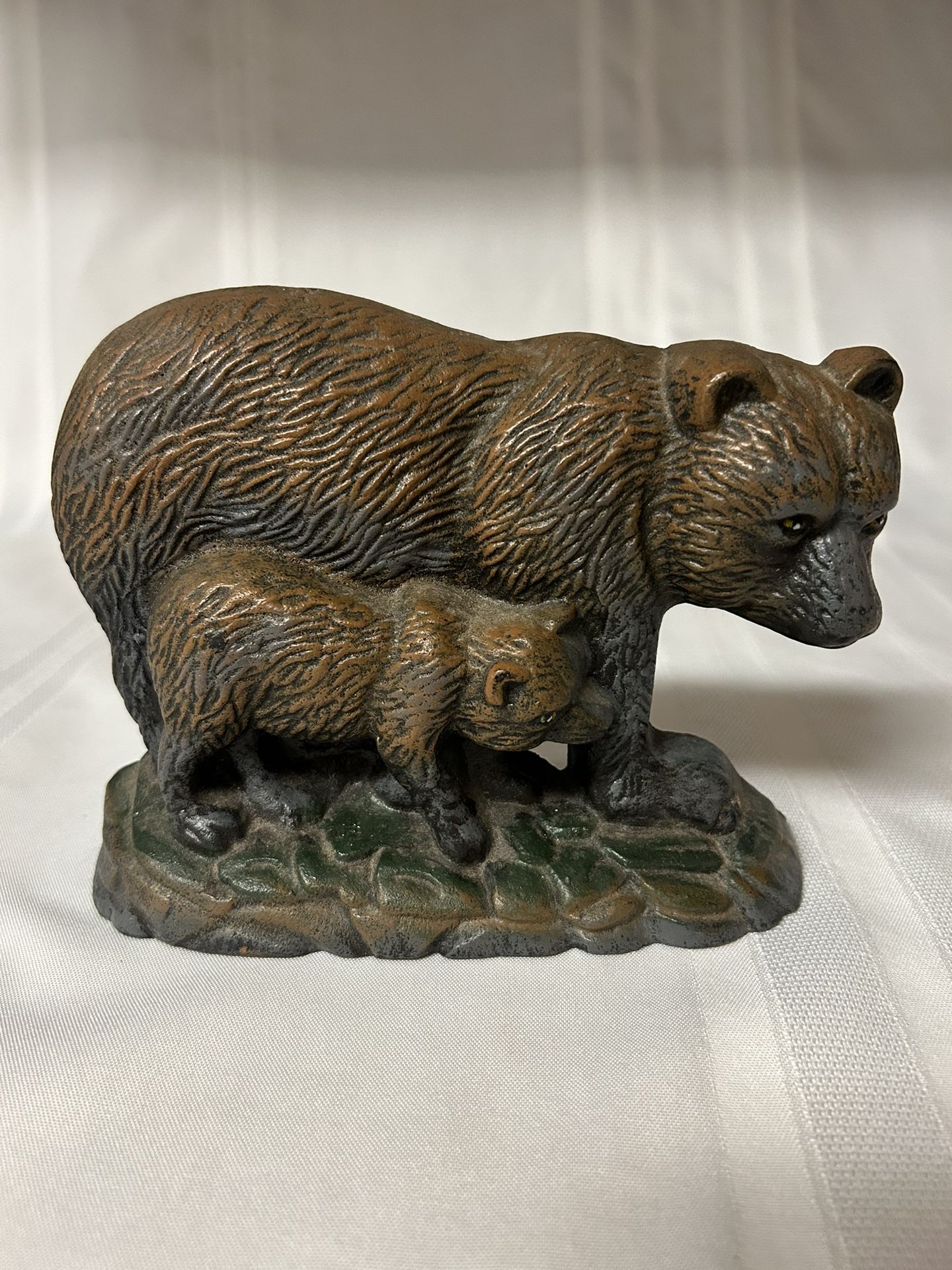 Cast Iron Bear & Cub Door Stop for Sale in Mesa, AZ - OfferUp