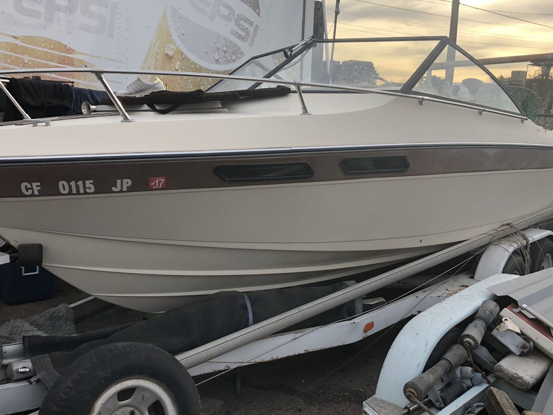 Reinell 21 Foot Boat for Sale in Phoenix, AZ - OfferUp