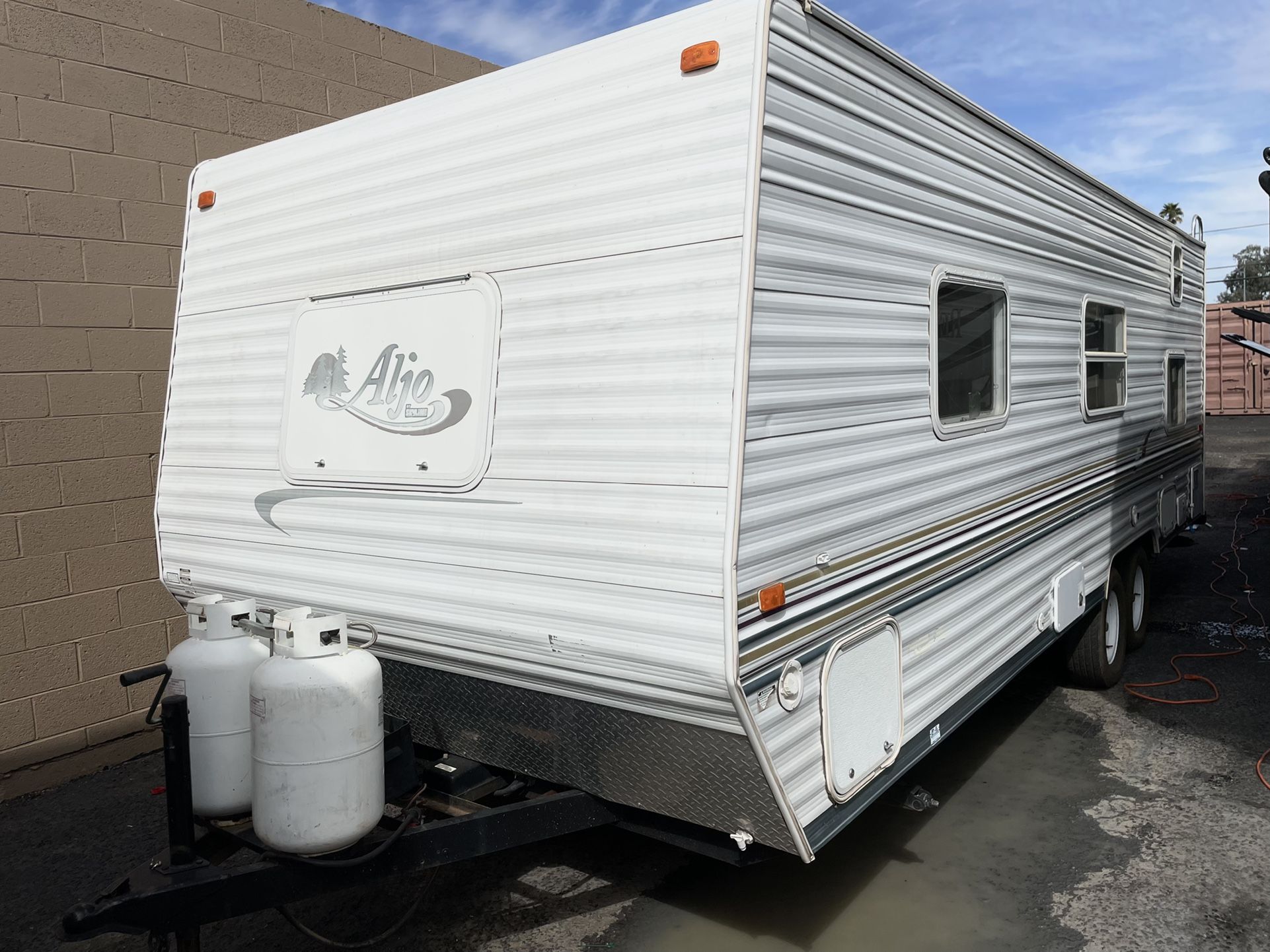 2004 Skyline aljo 26ft for Sale in Phoenix, AZ - OfferUp