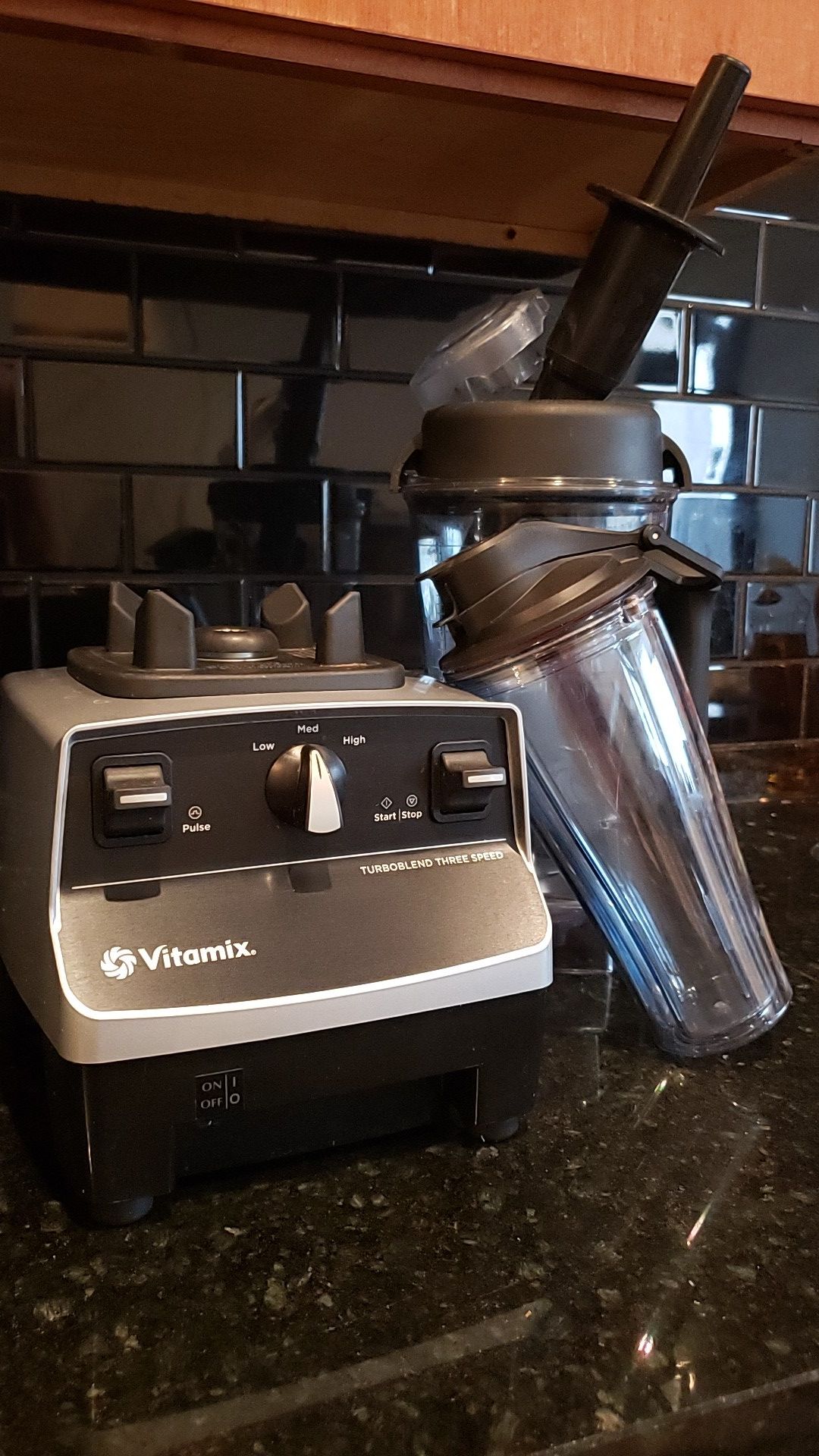 TurboBlend Three Speed Vitamix Blender $399 Retail - W/ Travel Cup for ...