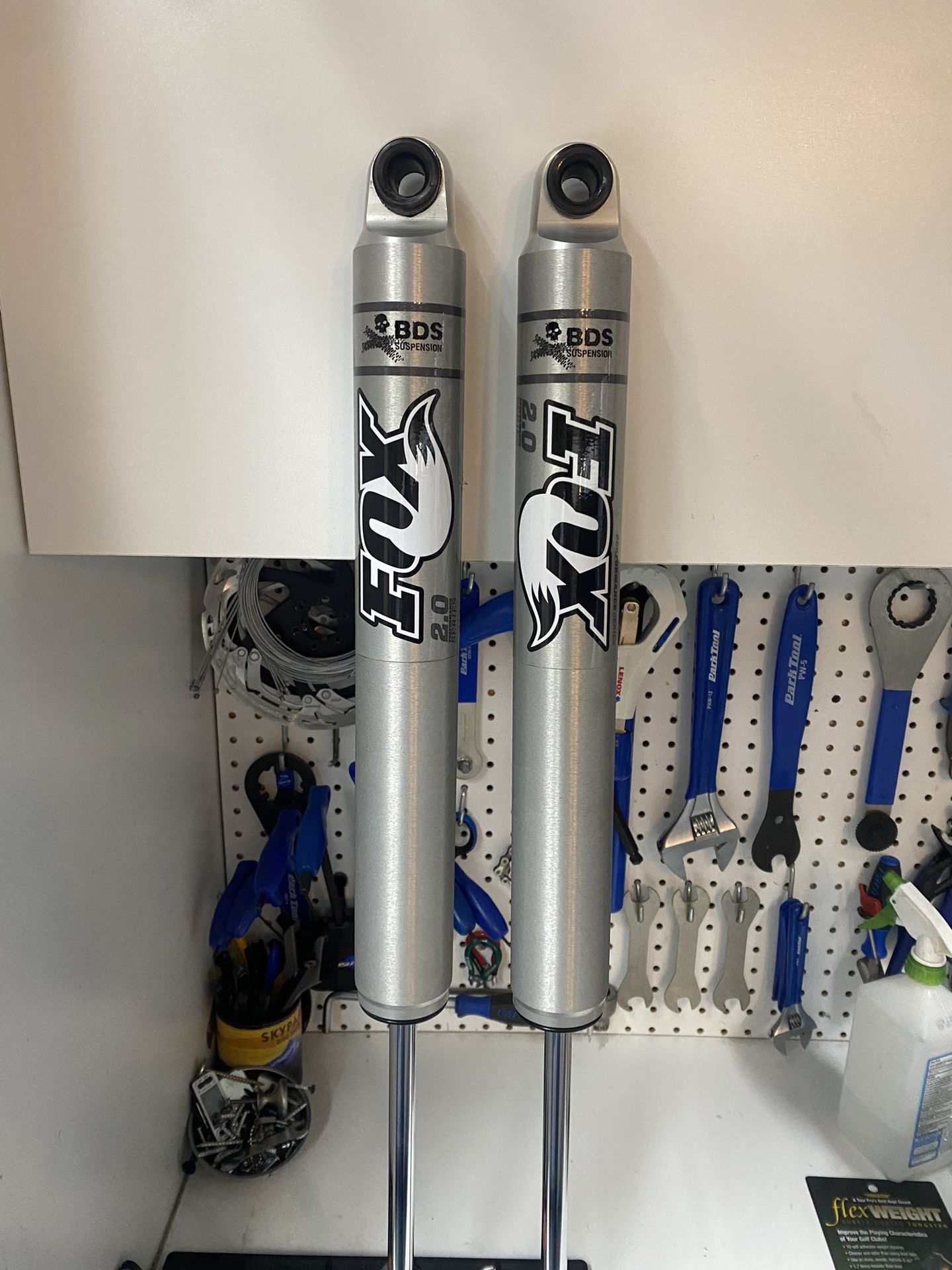 Ford F-250 Fox Front Shocks for Sale in Santa Clarita, CA - OfferUp