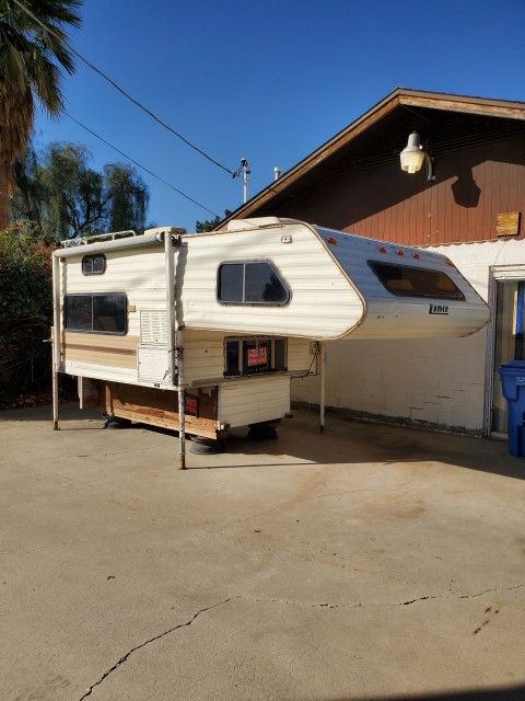 1984 Lance M-300 for Sale in Phoenix, AZ - OfferUp