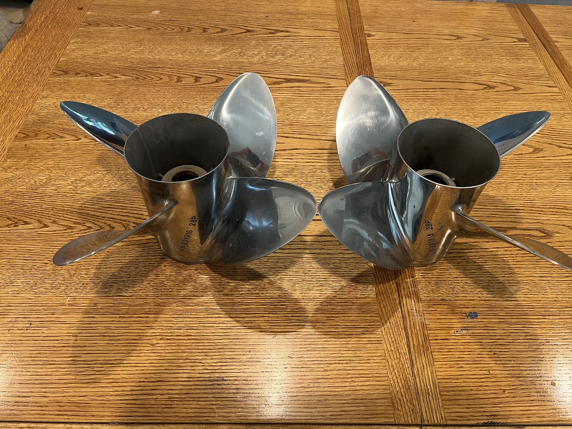 Bravo 1 SS Props 28p L&R Hand for Sale in Rancho Cucamonga, CA - OfferUp