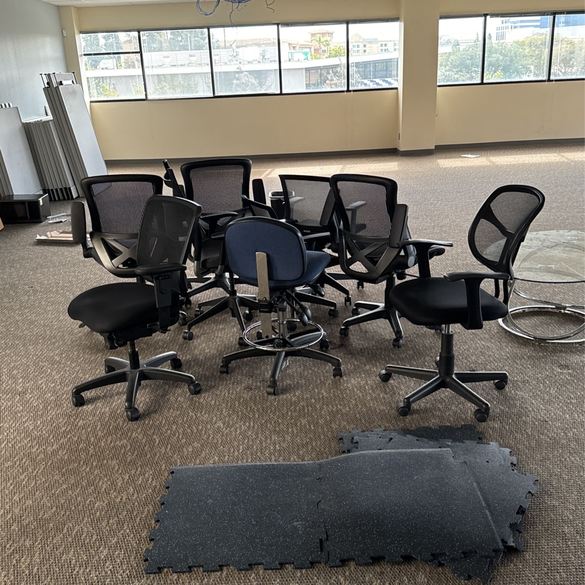 Free Office Chairs for Sale in San Diego, CA - OfferUp