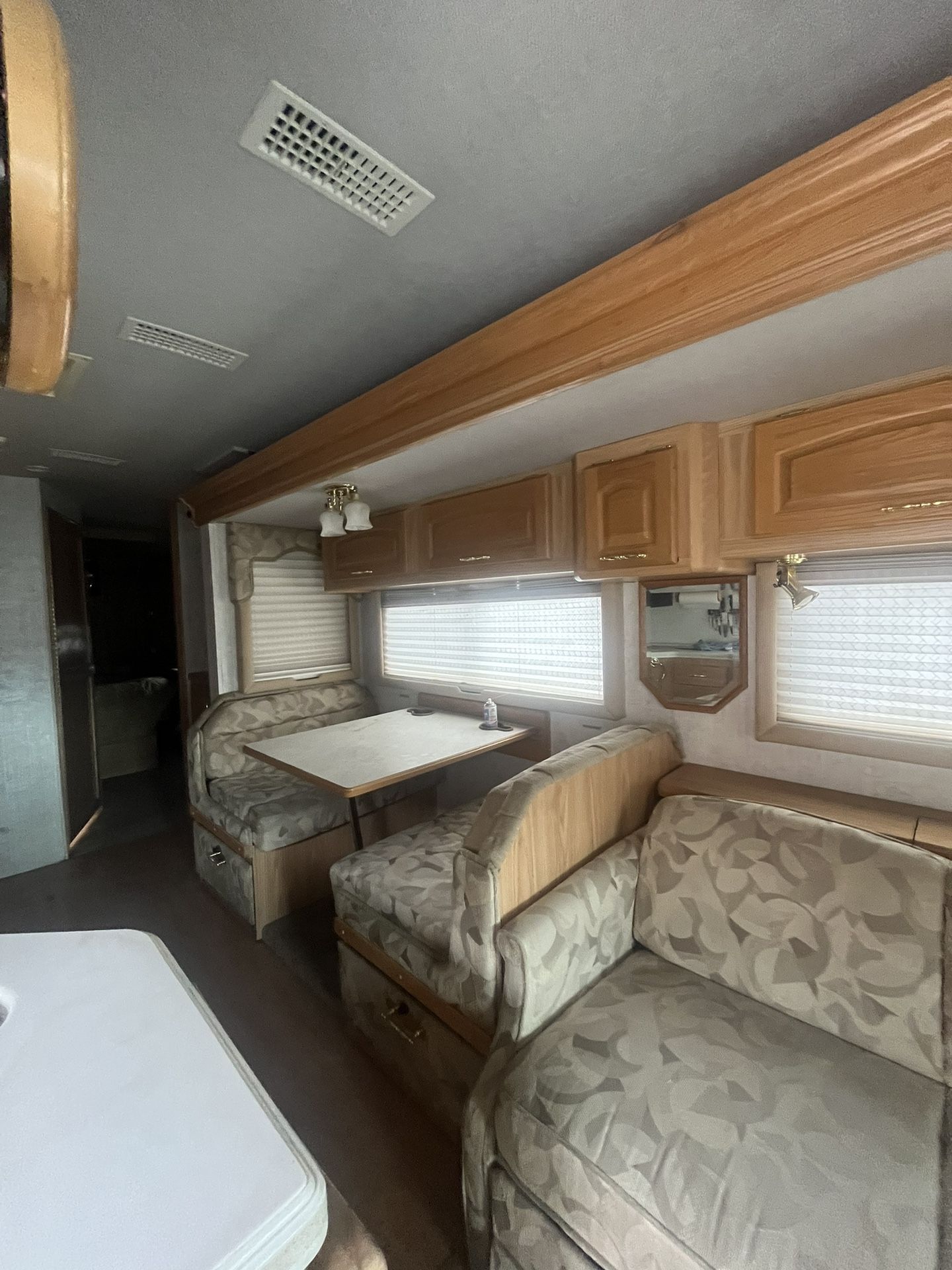 Rv 36 Ft V10 for Sale in Henderson, NV - OfferUp