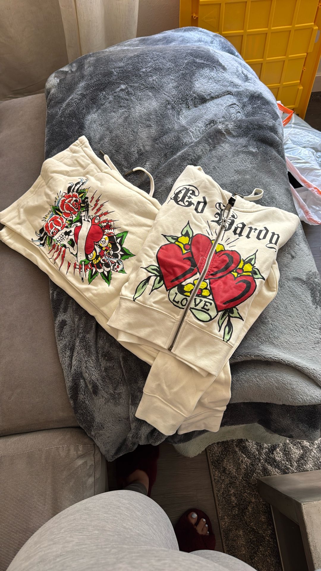 Ed Hardy Set for Sale in Rancho Cucamonga, CA - OfferUp
