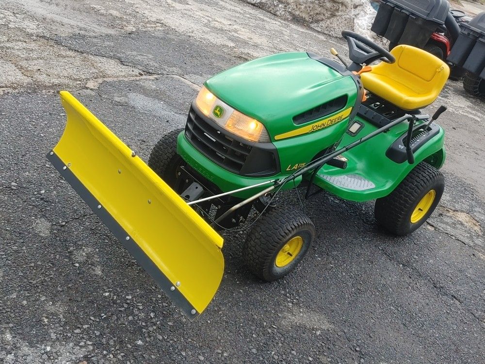 John Deere Riding Lawn Mower With Snow Plow And Weights for Sale in ...