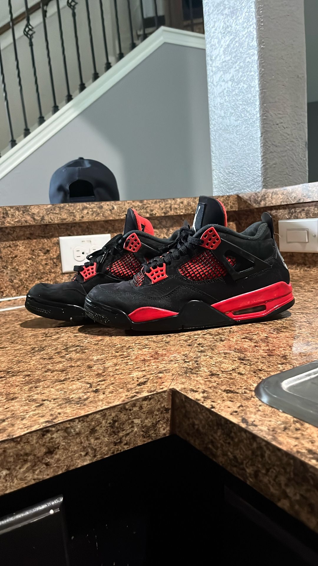 Thunder Jordan 4s Red for Sale in Houston, TX - OfferUp