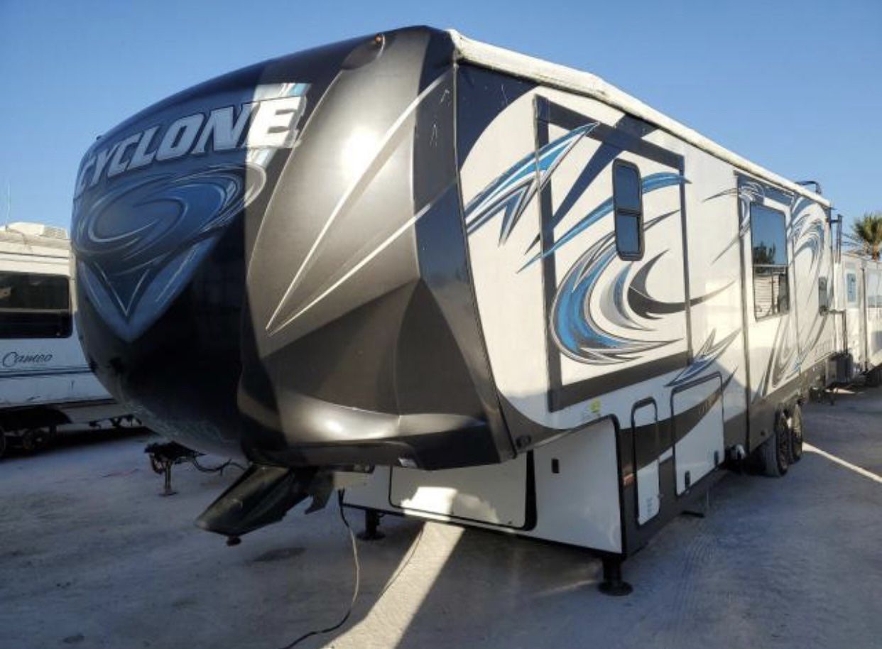 2014 Heartland cuclone Cyclone for Sale in Miami, FL - OfferUp