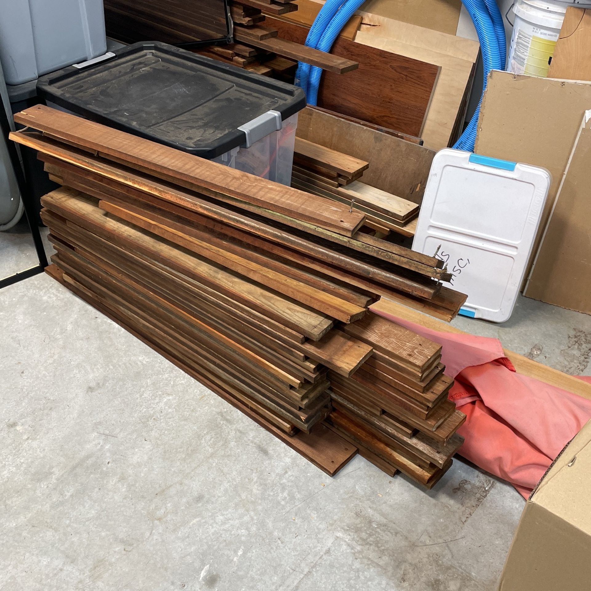 FREE Stained Clear Cedar 1x4 Boards - PENDING PICKUP for Sale in ...