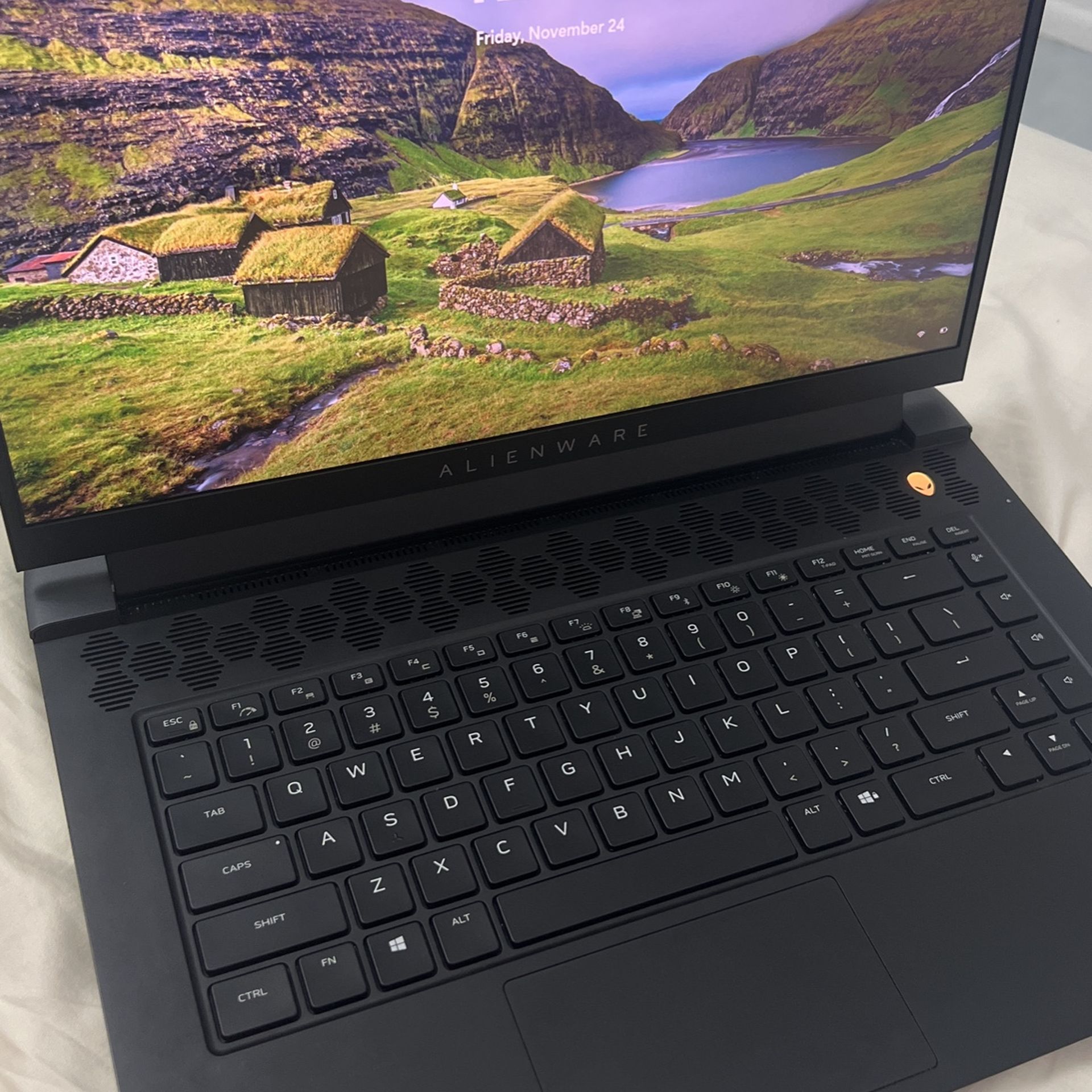 Alienware - m15 R5 15.6" FHD 360Hz Gaming Laptop - AMD Ryzen R9 - 16GB ...