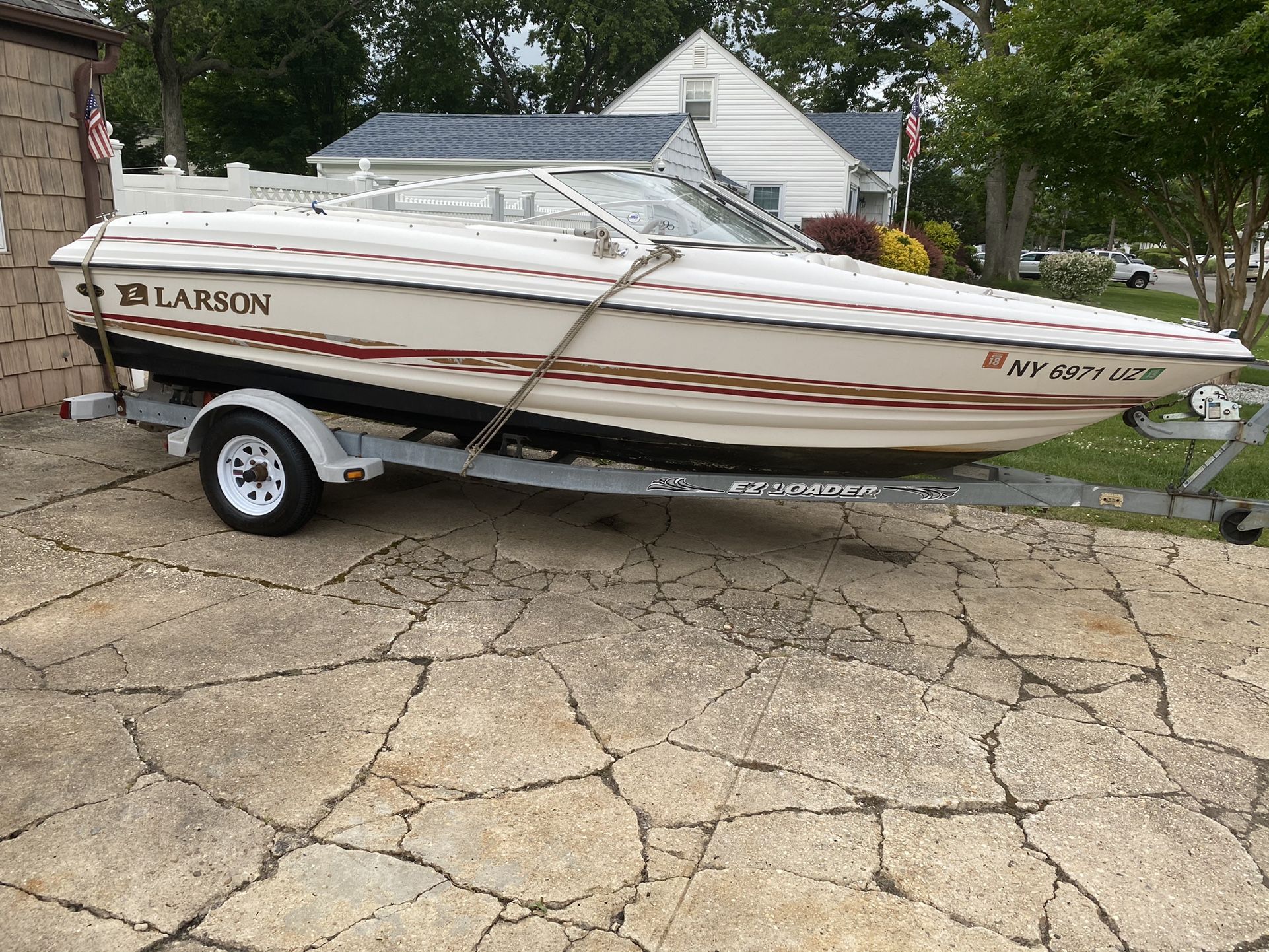 2003 18 Ft Larson With Easy loader trailer for Sale in West Islip, NY ...