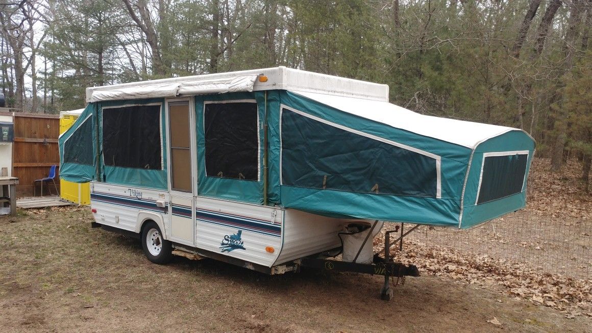 1994 VIKING SP220 POP UP CAMPER for Sale in Chicago, IL - OfferUp