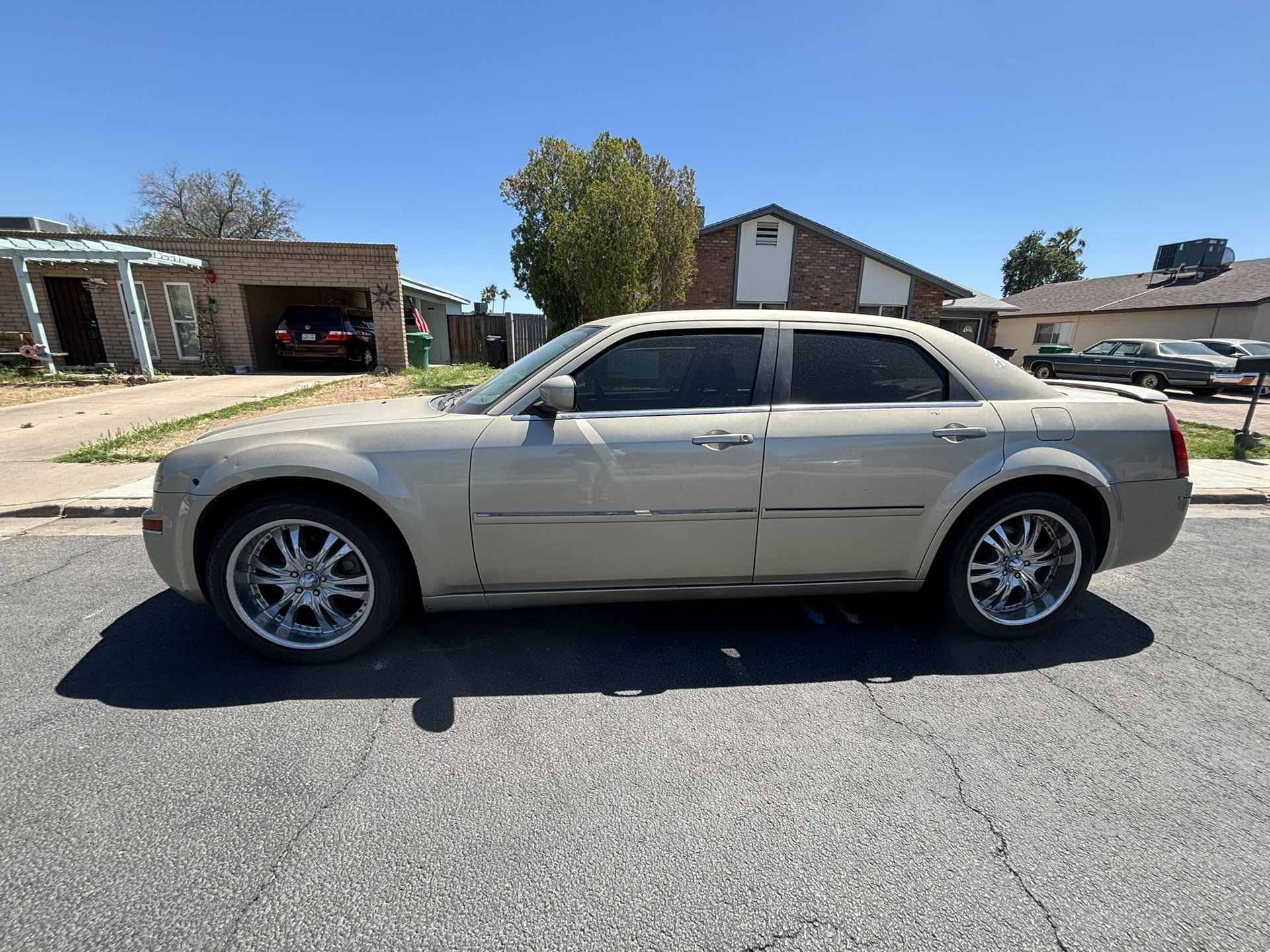 2006 Chrysler 300 for Sale in Mesa, AZ - OfferUp