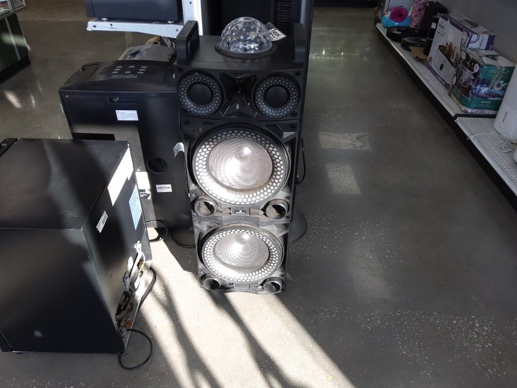 Speaker for Sale in Town 'n' Country, FL - OfferUp