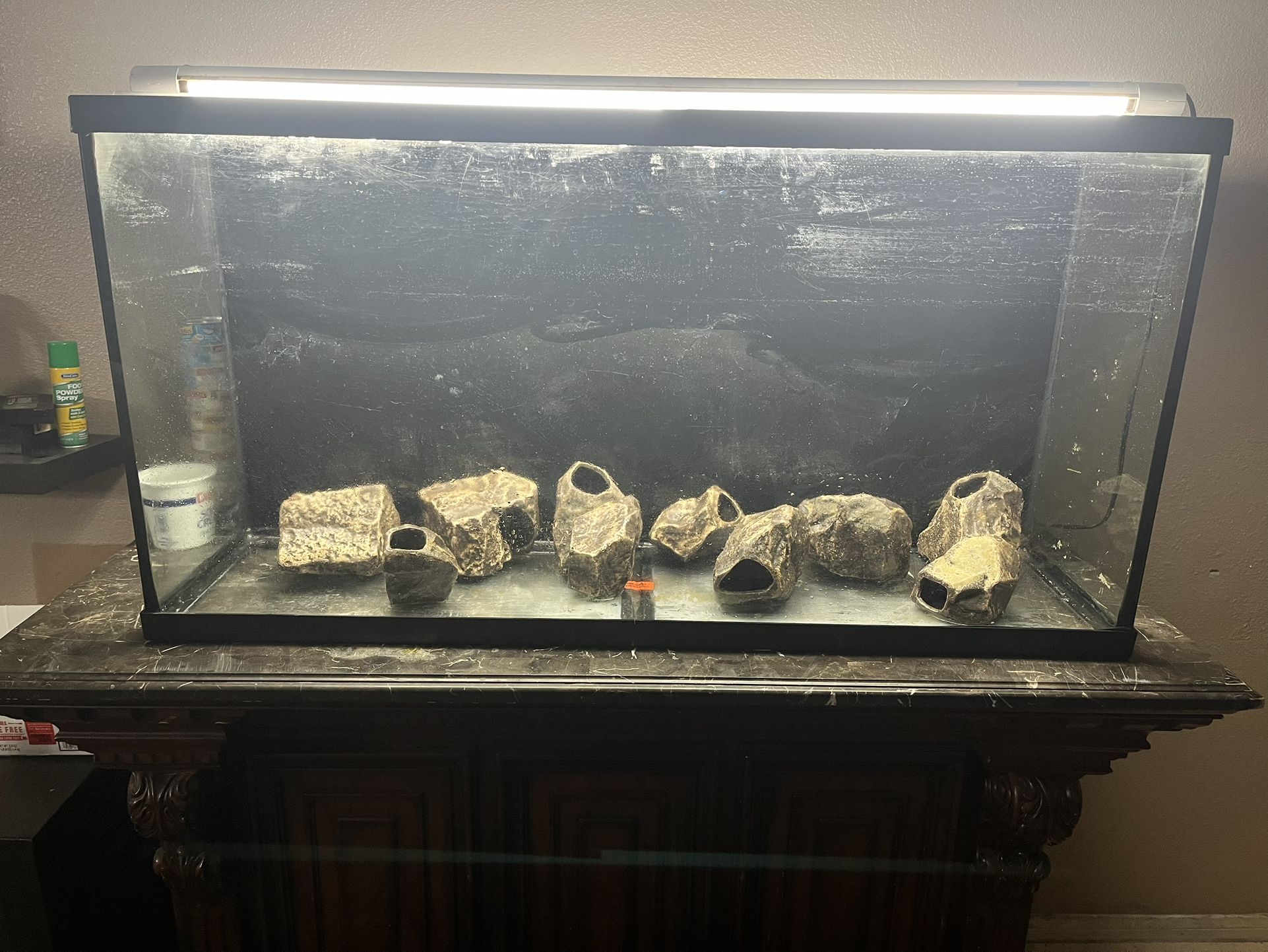 70 Gallon Tall Fish Tank for Sale in Las Vegas, NV - OfferUp