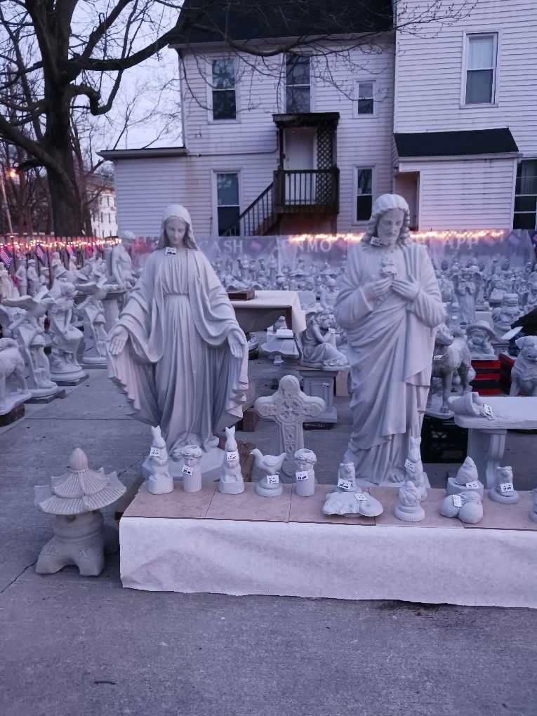 Concrete 5' Statue JESUS 750.00 , Virgin Merry 50 Inct Tall 650.00 for ...