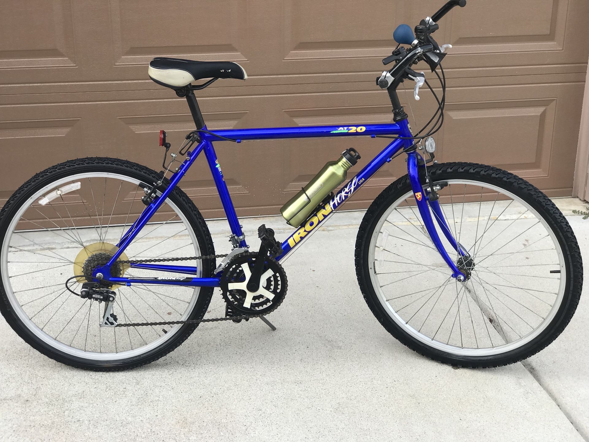 VINTAGE 26” AT20 IRON HORSE USA ROAD BIKE for Sale in Loganville, GA ...