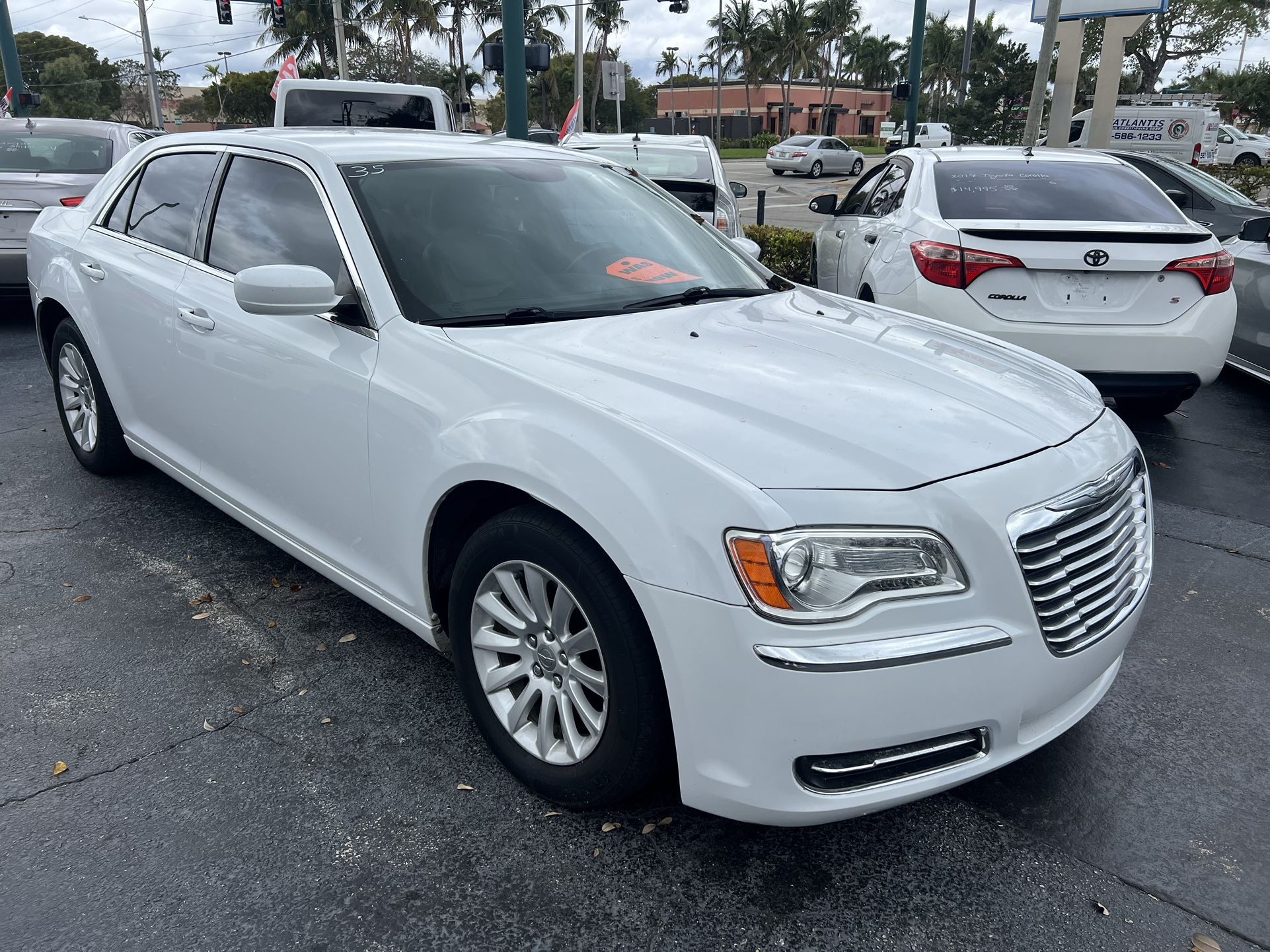 2014 Chrysler 300 for Sale in West Palm Beach, FL - OfferUp