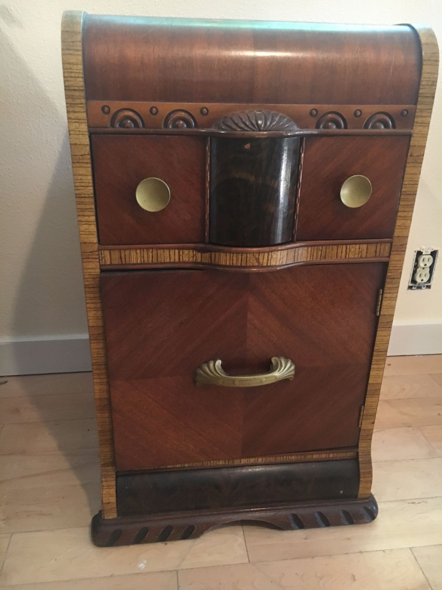 Art Deco Waterfall Nightstand for Sale in Seattle, WA - OfferUp